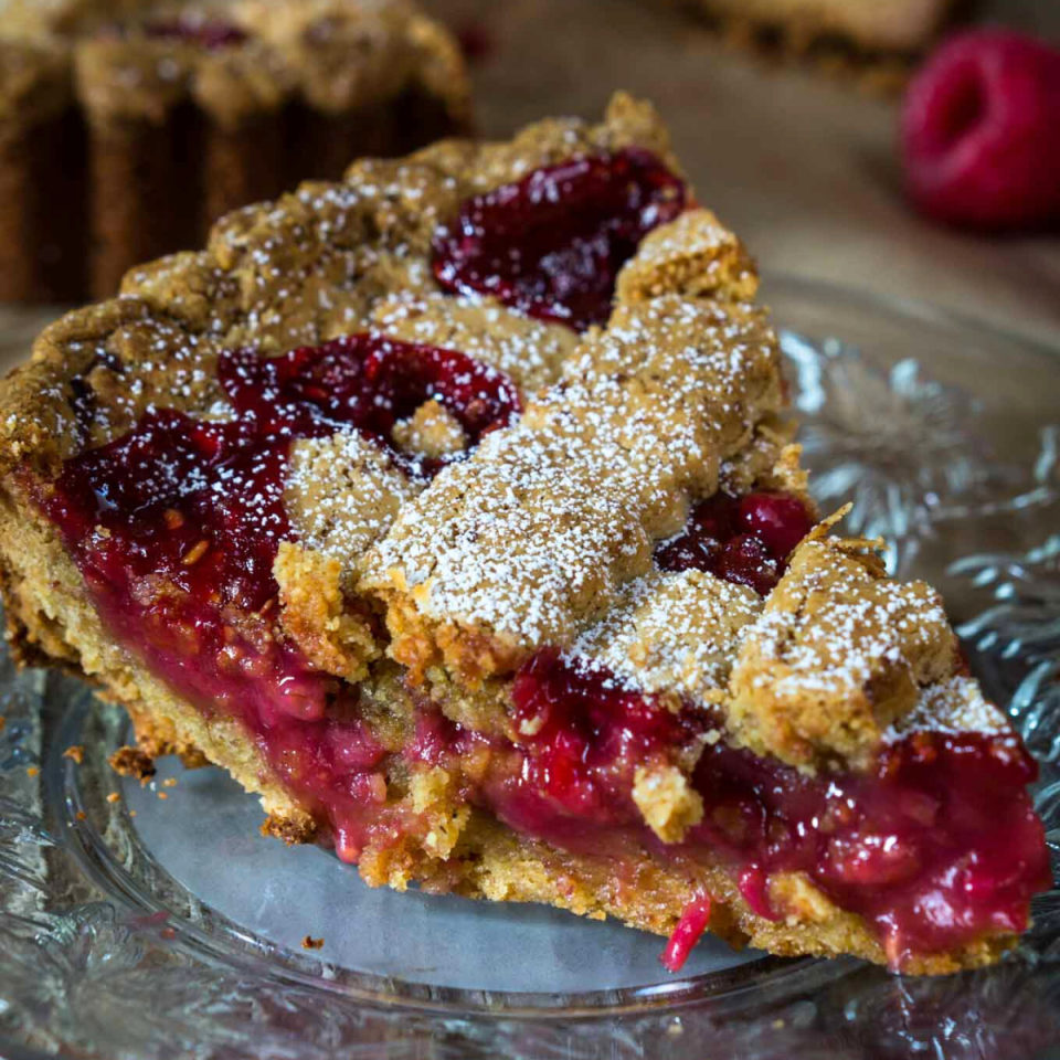 Raspberry Linzer Torte Recipe - Hostess At Heart