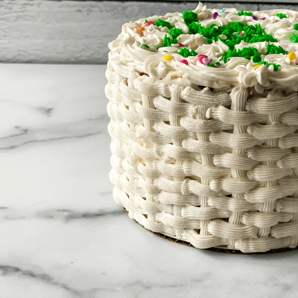 How to Make a Basket Weave Cake - Hostess At Heart