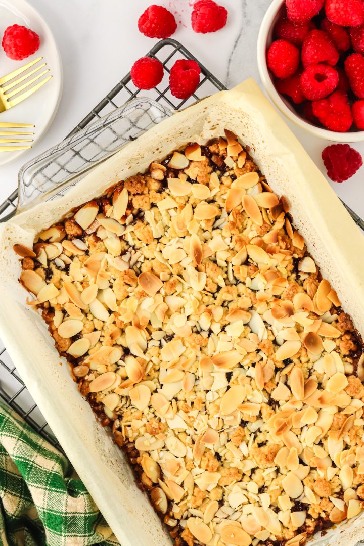 Easy Raspberry Bars Recipe (with Crumble Topping) - Hostess At Heart