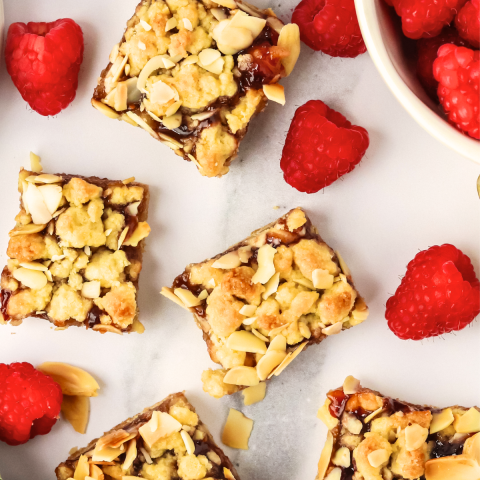 Easy Raspberry Bars Recipe (with Crumble Topping) - Hostess At Heart