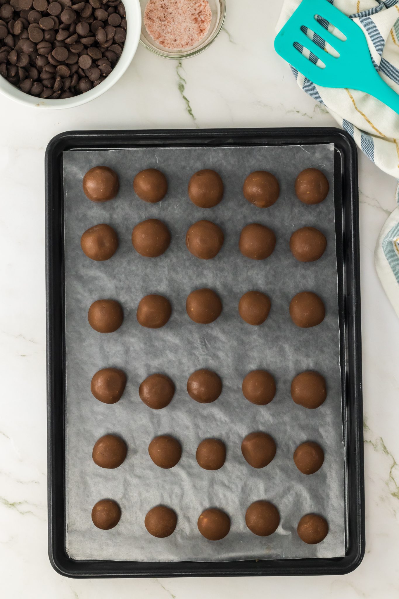 6-Ingredient Salted Caramel Truffles Recipe - Hostess At Heart