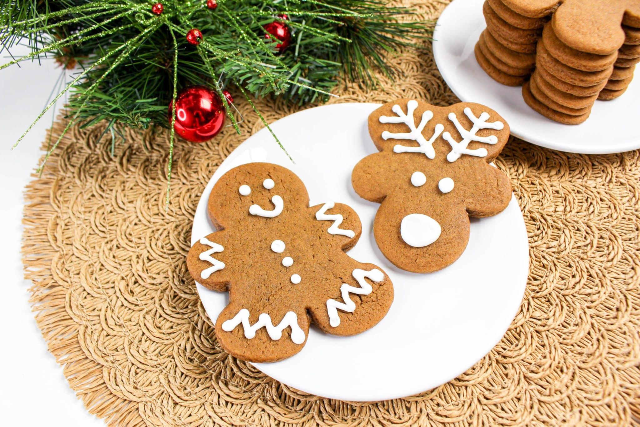 Classic Gingerbread Cutout Cookies Recipe (Perfect for Decorating ...